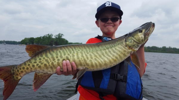 The Northern Indiana Musky Lakes that we fish - Webster Lake Guide Service